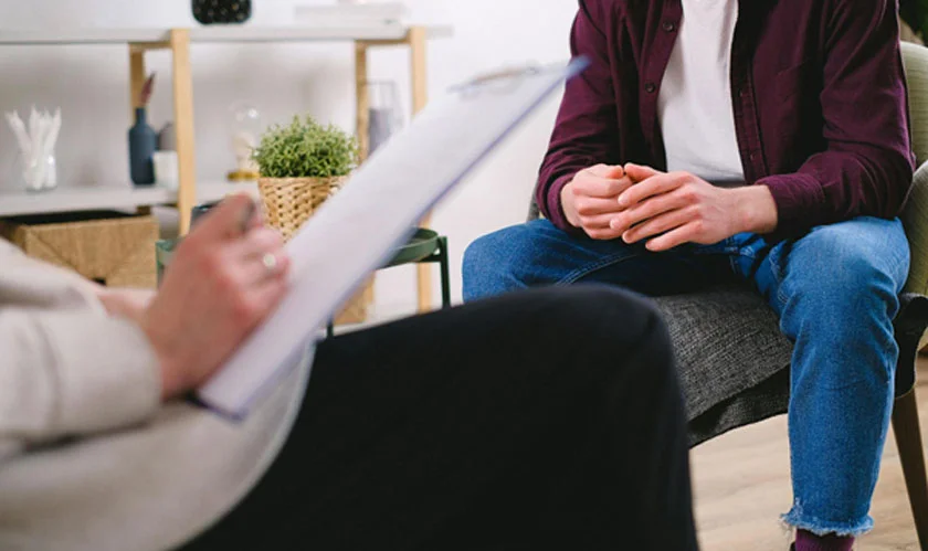 How to Create a Safe and Supportive Environment for Teens Experiencing ...